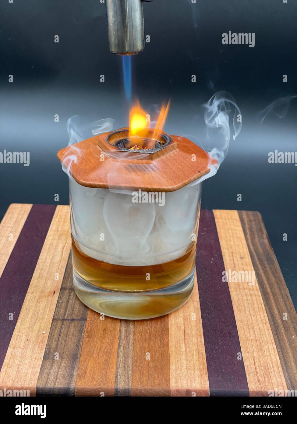 Cocktail setup hi-res stock photography and images - Alamy