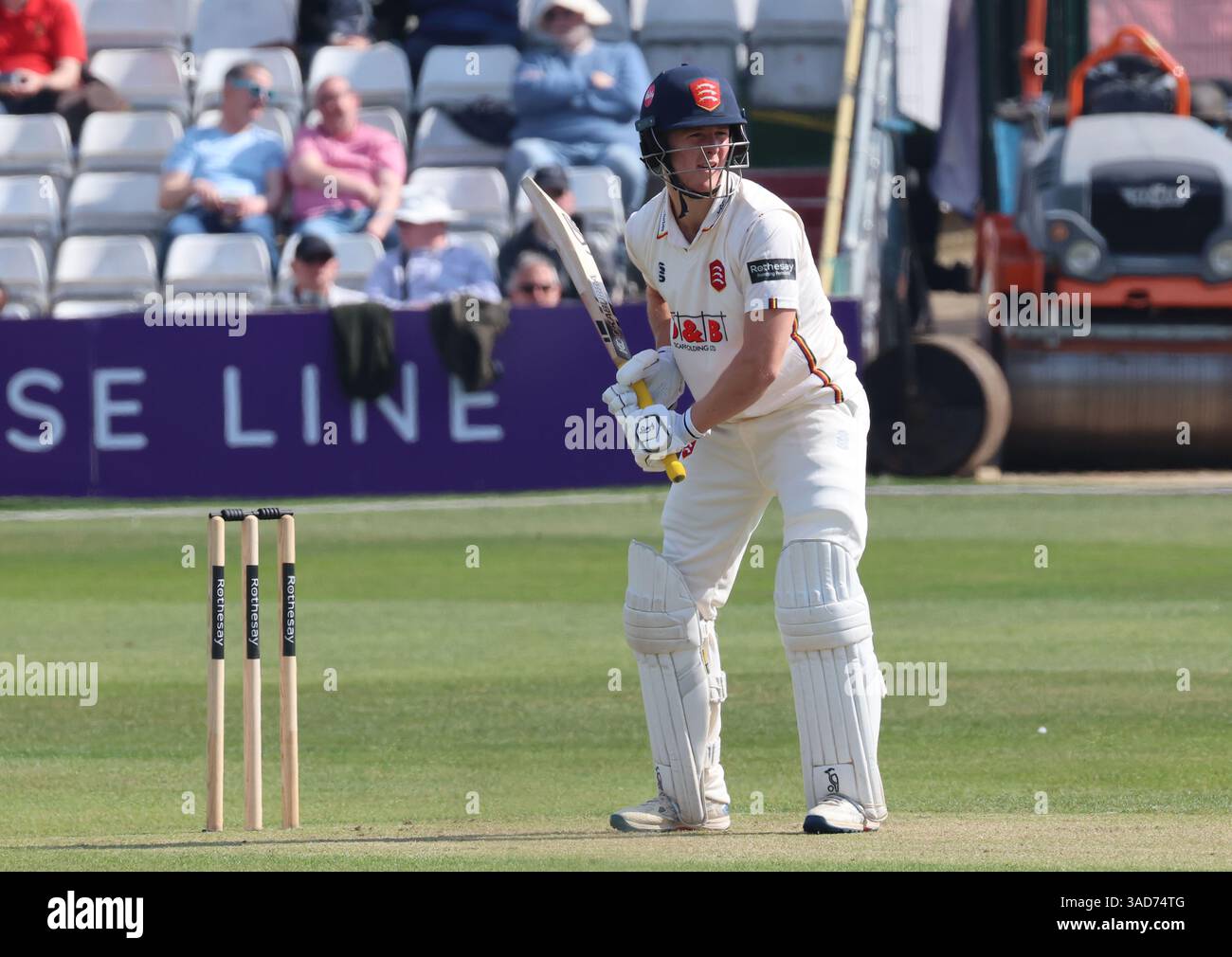 Chelmsford, UK. 04th Apr, 2025. CHELMSFORD, ENGLAND - Essex's Charlie ...
