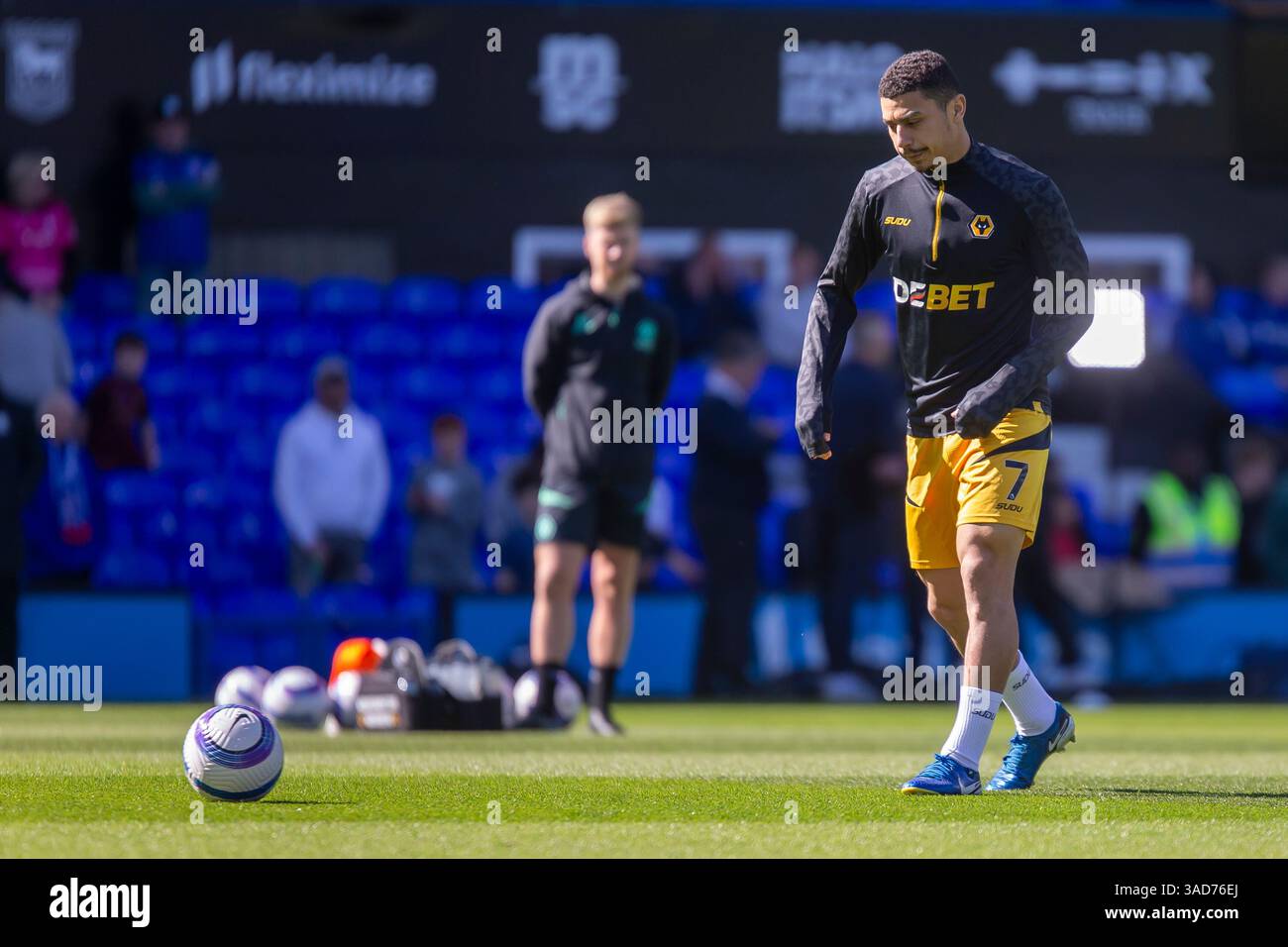 André of Wolverhampton Wanderers warms up before the Premier League ...
