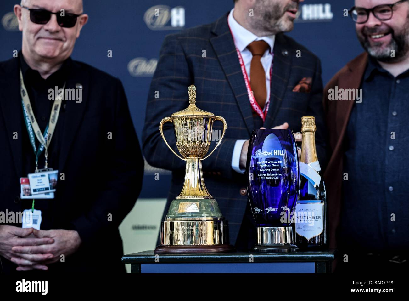 Cruz Control ridden by Stan Sheppard and trainer Tom Lacey wins the 14: ...