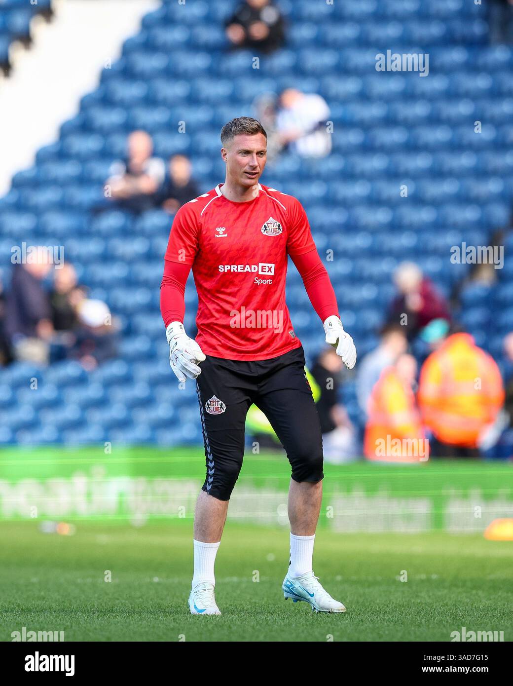 #21, goalkeeper Simon Moore of Sunderland at warm up during the Sky Bet ...