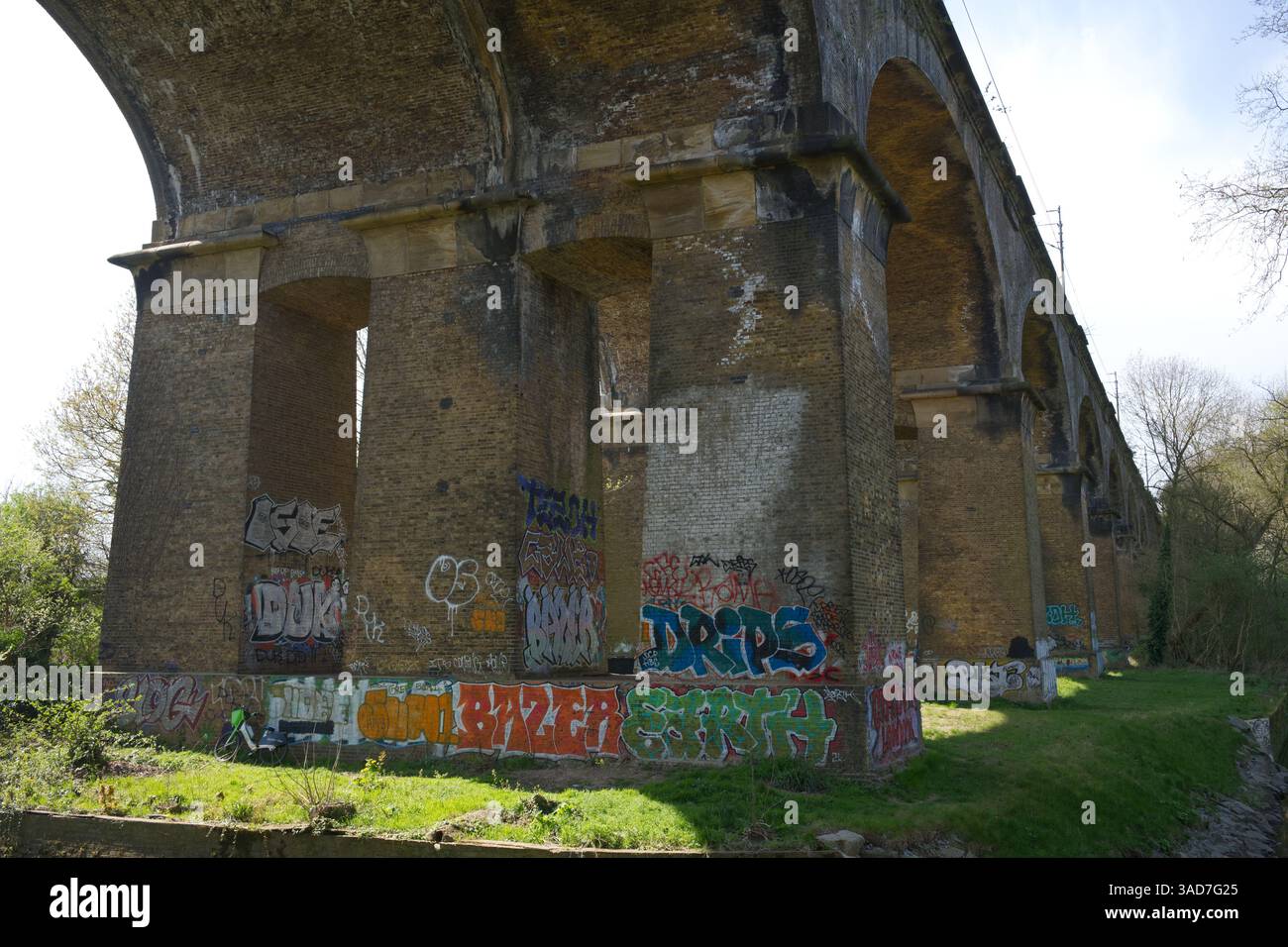 The Wharncliffe Viaduct built by Isambard Kingdom Brunel in Hanwell ...