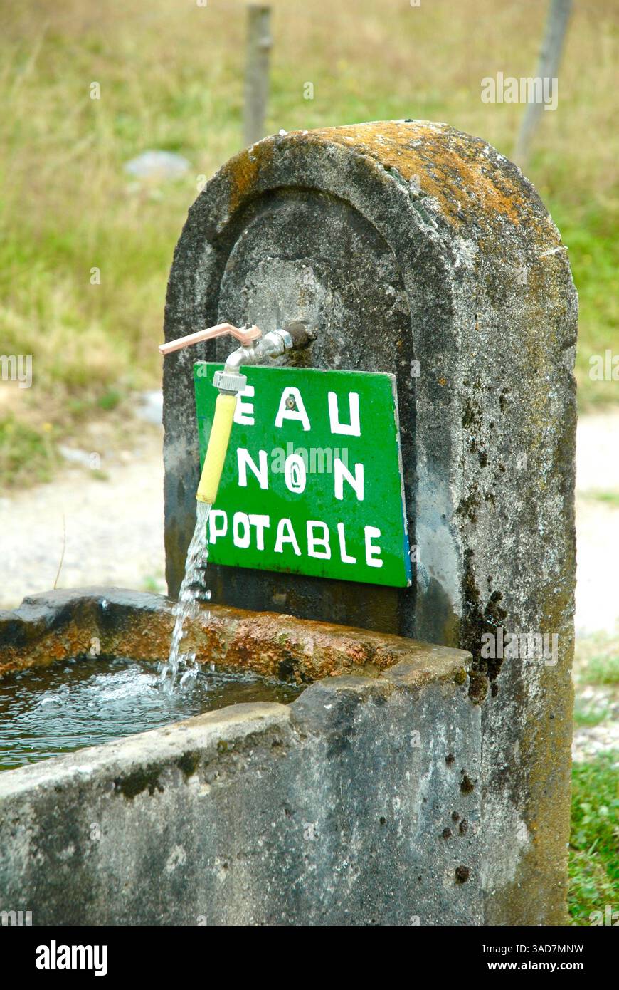 Water unsafe hi-res stock photography and images - Alamy