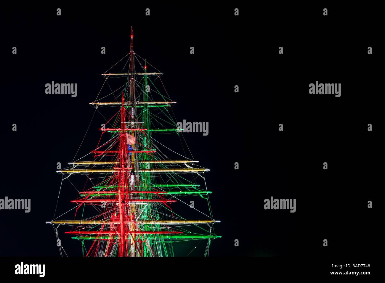 Ortona, Abruzzo, Italy. 5th Apr, 2025. Evening view of The Italian Navy ...