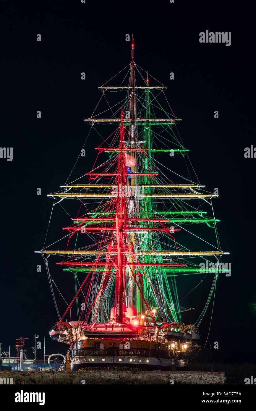 Ortona, Abruzzo, Italy. 5th Apr, 2025. Evening view of The Italian Navy ...