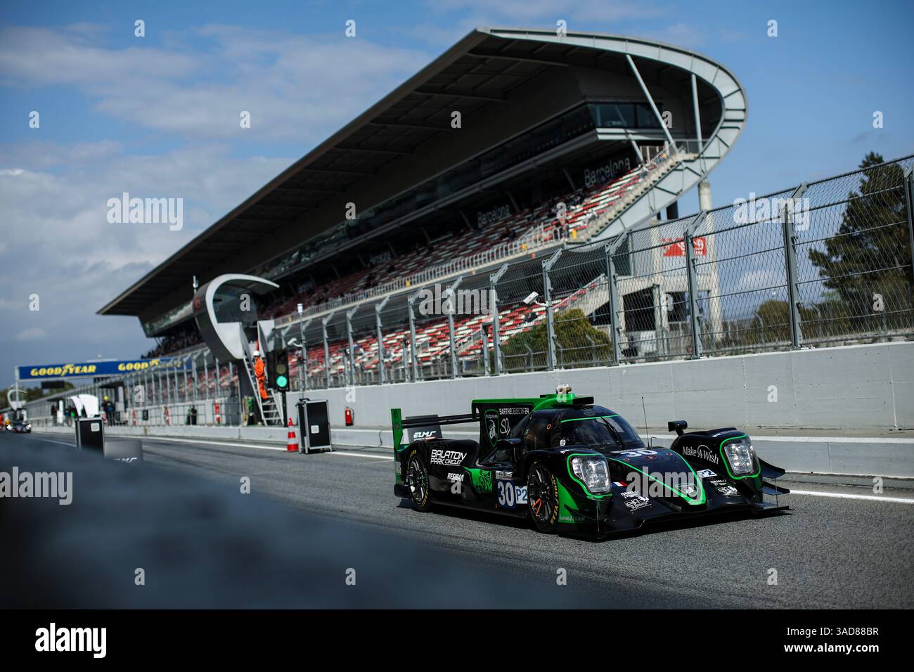 Barcelona, Espagne. 05th Apr, 2025. 30 DE GERUS Reshad (fra), NISSANY Roy (isr), SIMONAZZI ...