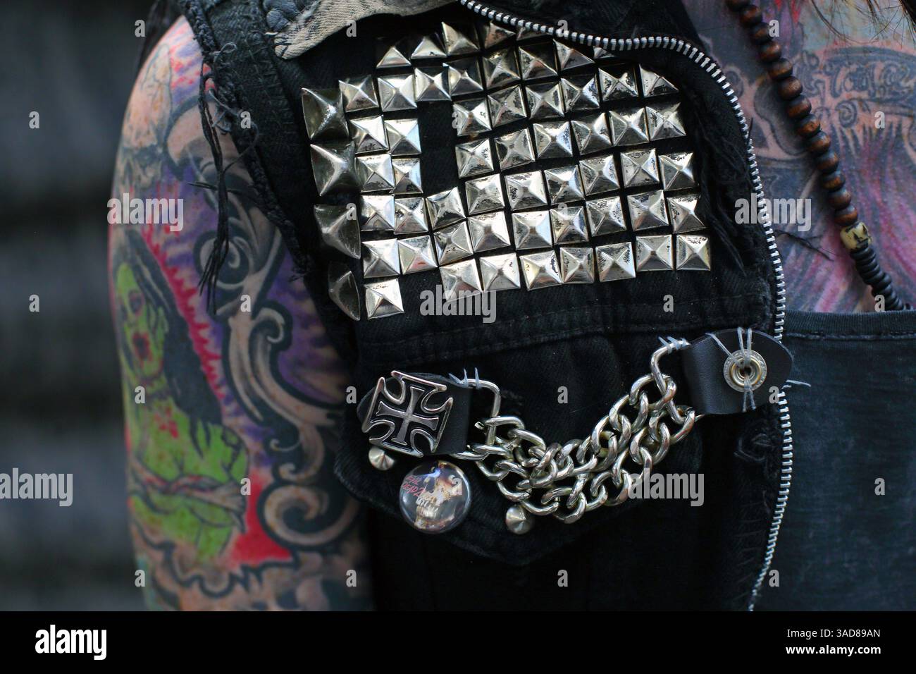 Punk rock hi-res stock photography and images - Alamy