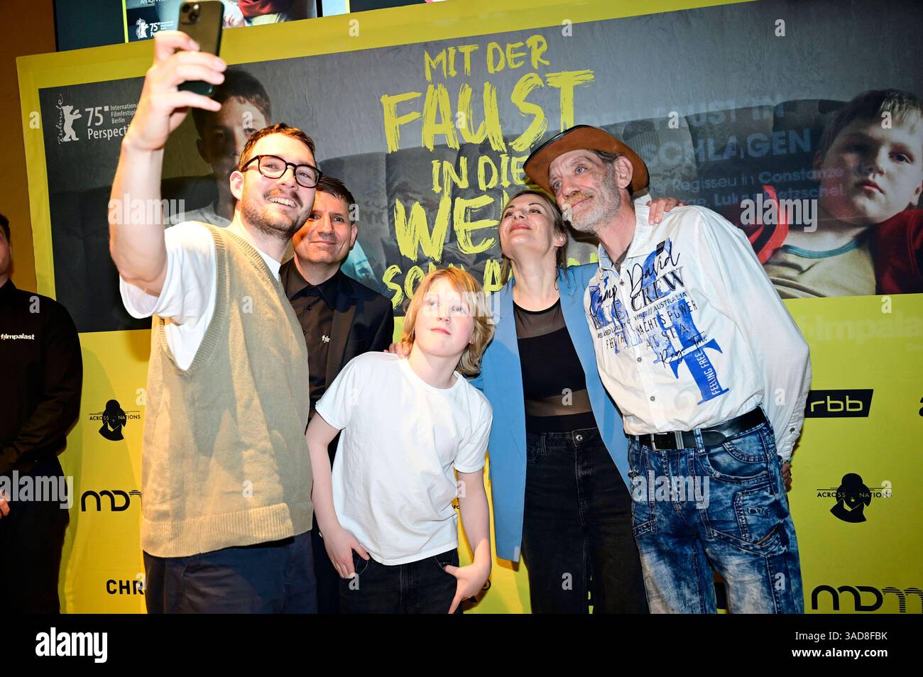 Lukas Rietzschel, Stefan Kretschmer, Camille Moltzen, Constanze Klaue und Meinhard Neumann bei ...