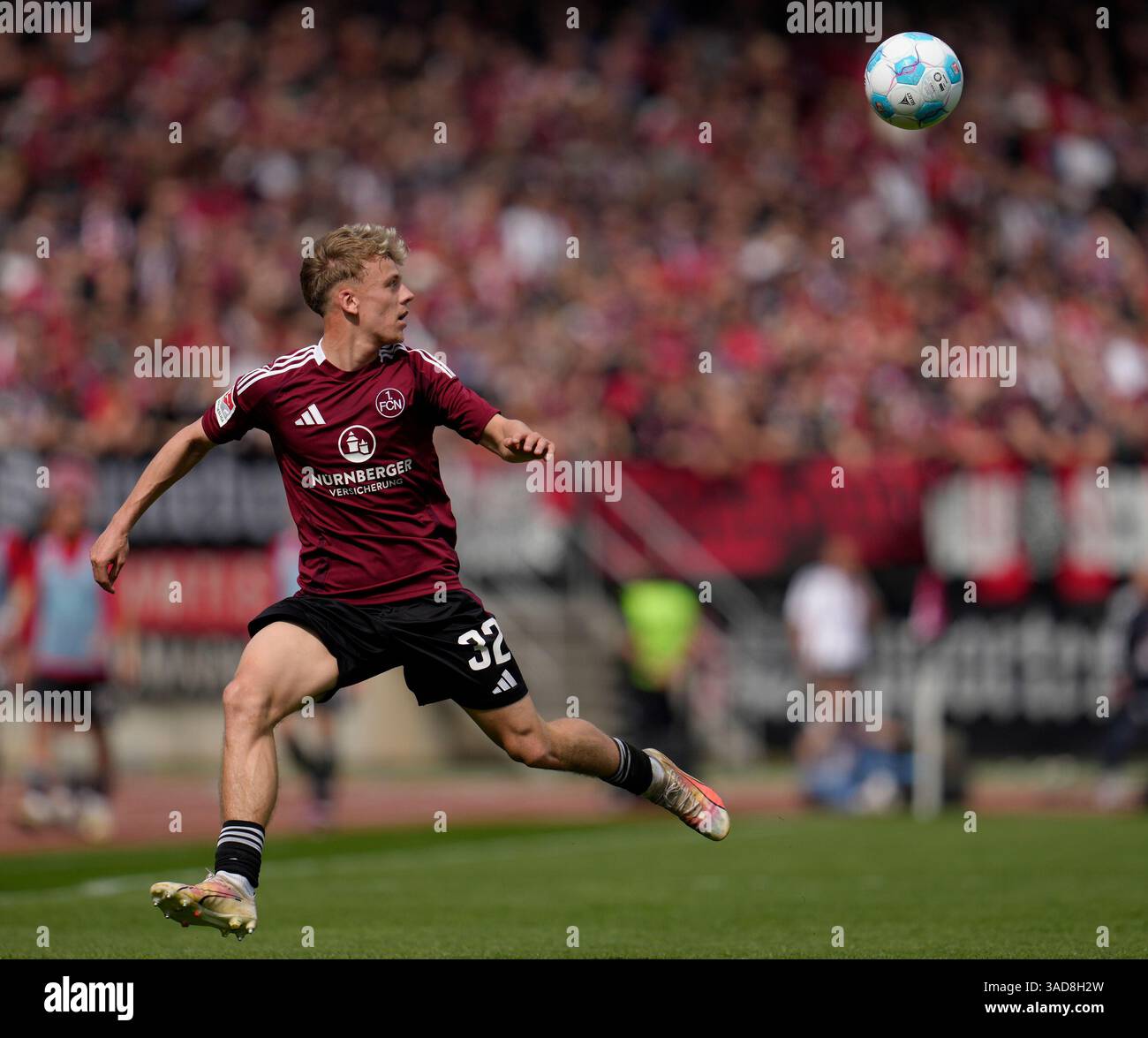 Tim Janisch (1.FC Nuernberg, #32) GER, 1.FC Nuernberg vs Hamburger SV ...