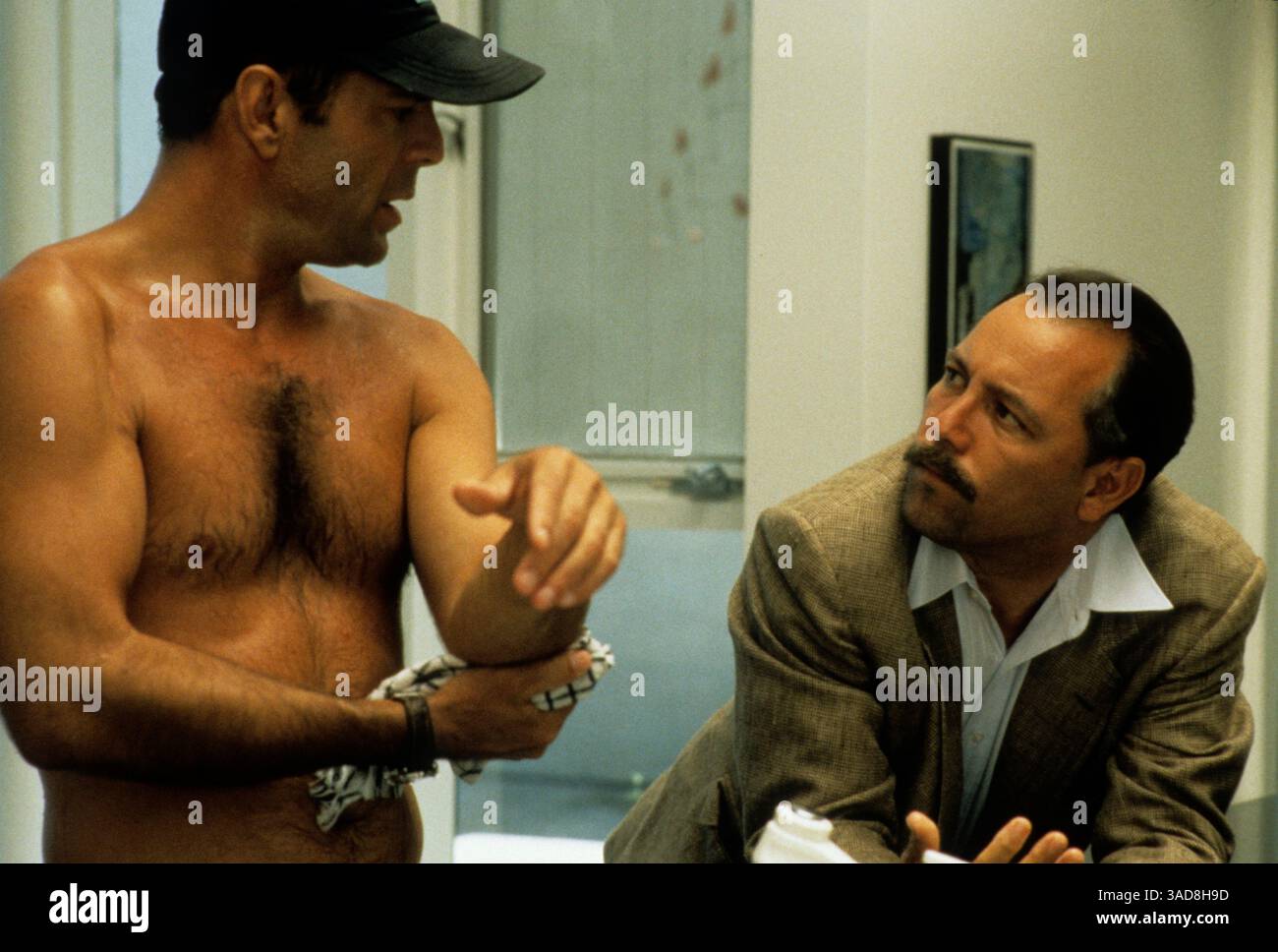 Film still / Publicity still from "Color of Night" Bruce Willis, Ruben ...