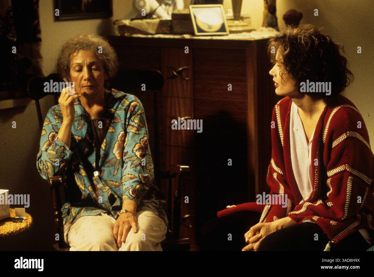 Film still / Publicity still from "Angie" Geena Davis 1994 Hollywood ...