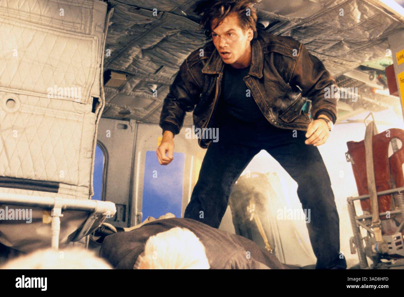 Film still / Publicity still from "The Puppet Masters" Eric Thal 1994 ...