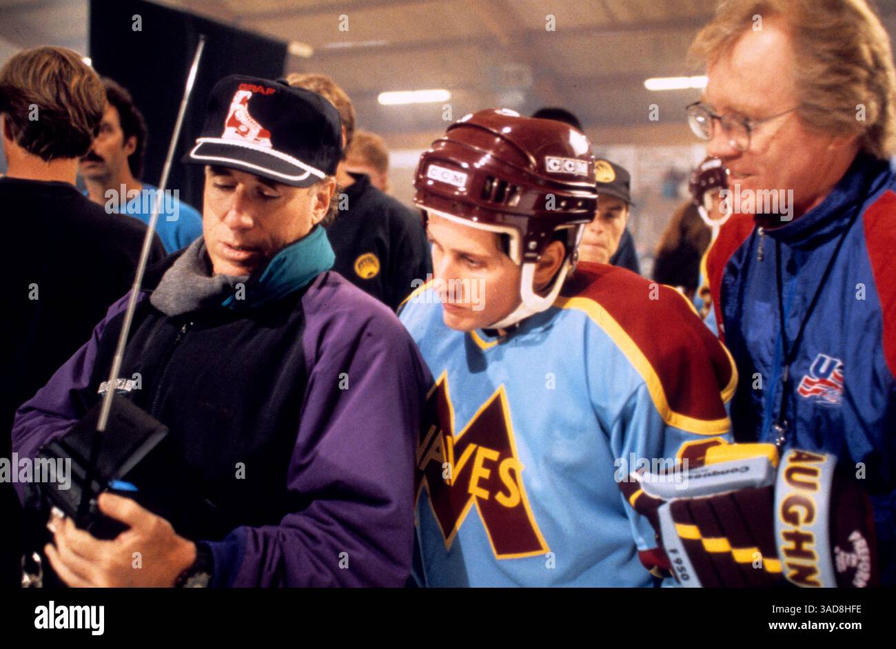 Film still / Publicity still from "D2: The Might Ducks" Sam Weisman ...