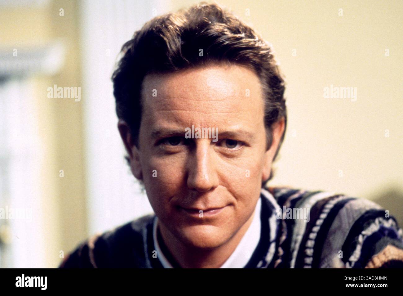 Film still / Publicity still from "The Santa Clause" Judge Reinhold ...