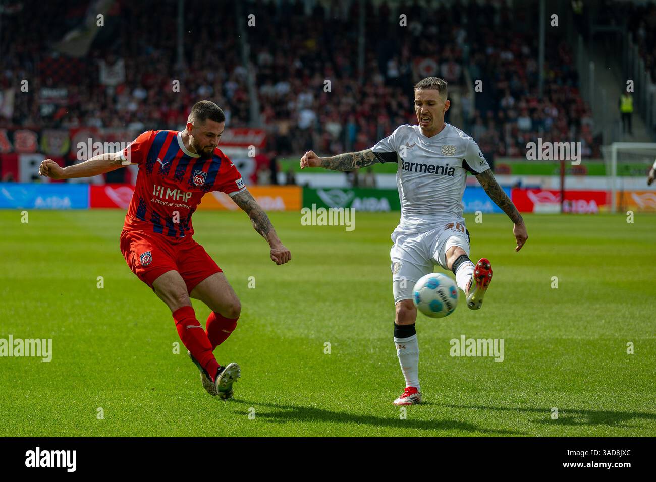 Heidenheim, Deutschland. 05th Apr, 2025. Marnon Busch (FC Heidenheim ...