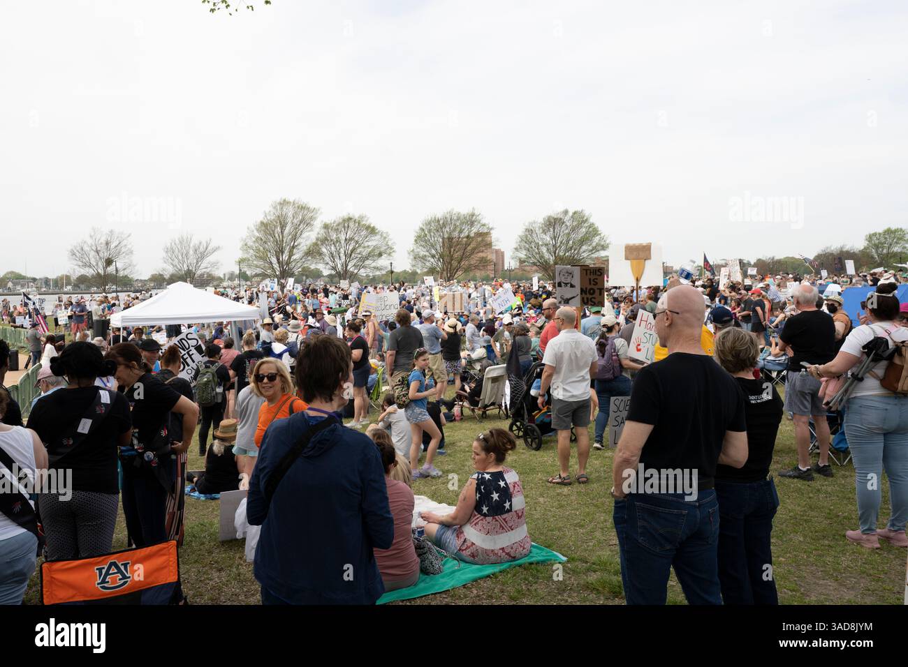 Norfolk, Virginia, USA, 5th April 2025: Demonstrators at Towne Point ...
