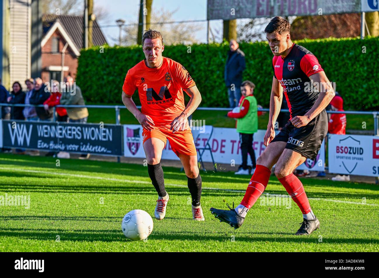 Groesbeek, Netherlands. 05th Apr, 2025. GROESBEEK, 05-04-2025, Sportpark Zuid, Betnation Divisie ...