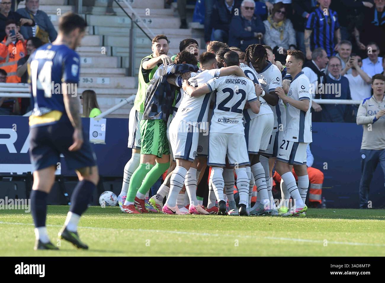 Matteo Darmian of FC Internazionale rejoices after scoring a goal of 0 ...