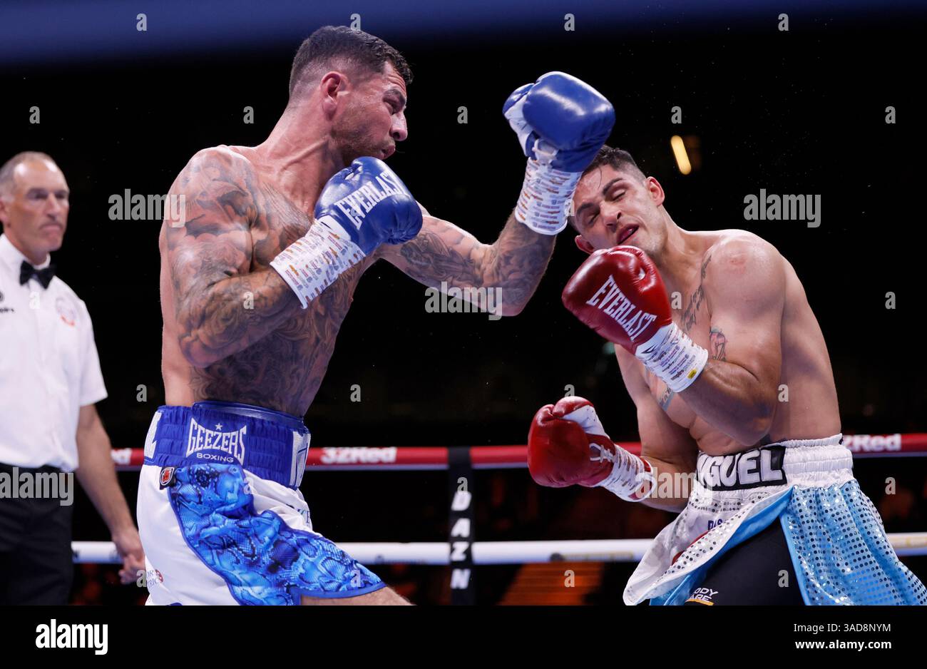 Mark Chamberlain (left) in action against Rodrigo Matias Areco (right ...