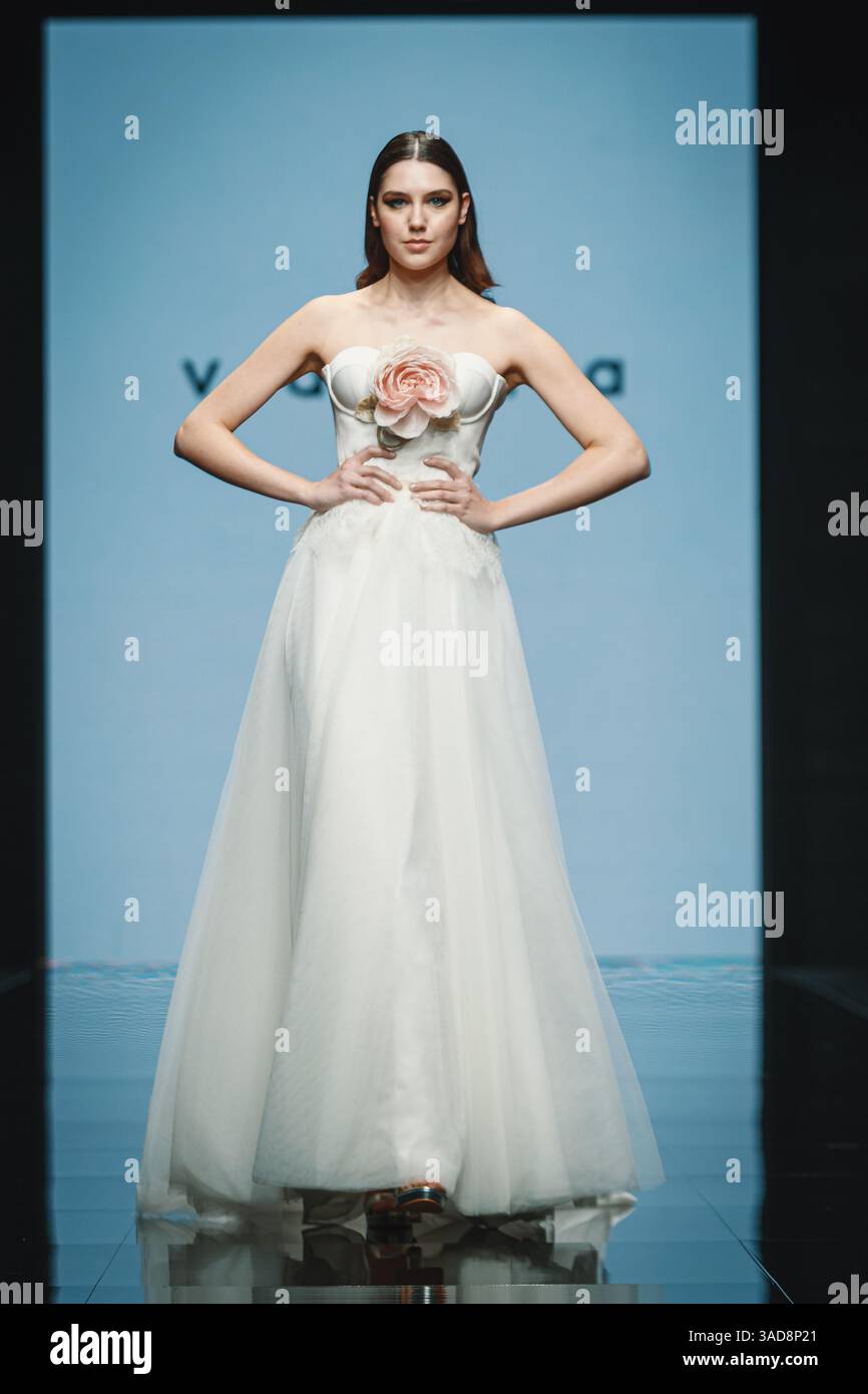 Milano, Italy. 05th Apr, 2025. Model during Si Sposa Italia Fashion ...