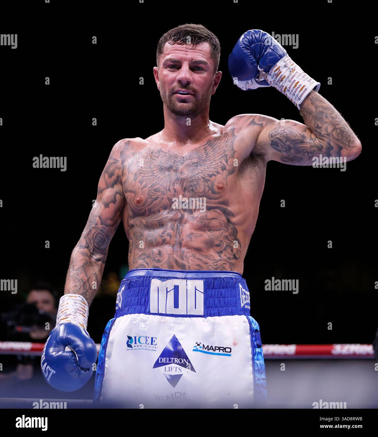 Mark Chamberlain celebrates winning against Rodrigo Matias Areco (not ...