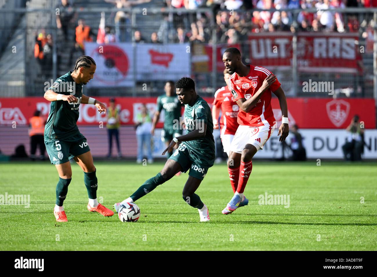 05 Thilo KEHRER (asm) - 15 Lamine CAMARA (asm) - 17 Abdallah SIMA (sb29 ...