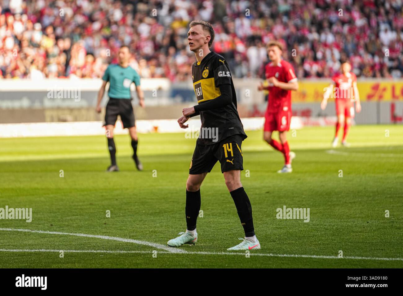 Maximilian Beier (Borussia Dortmund 14) 1. Bundesliga: SC Freiburg vs ...