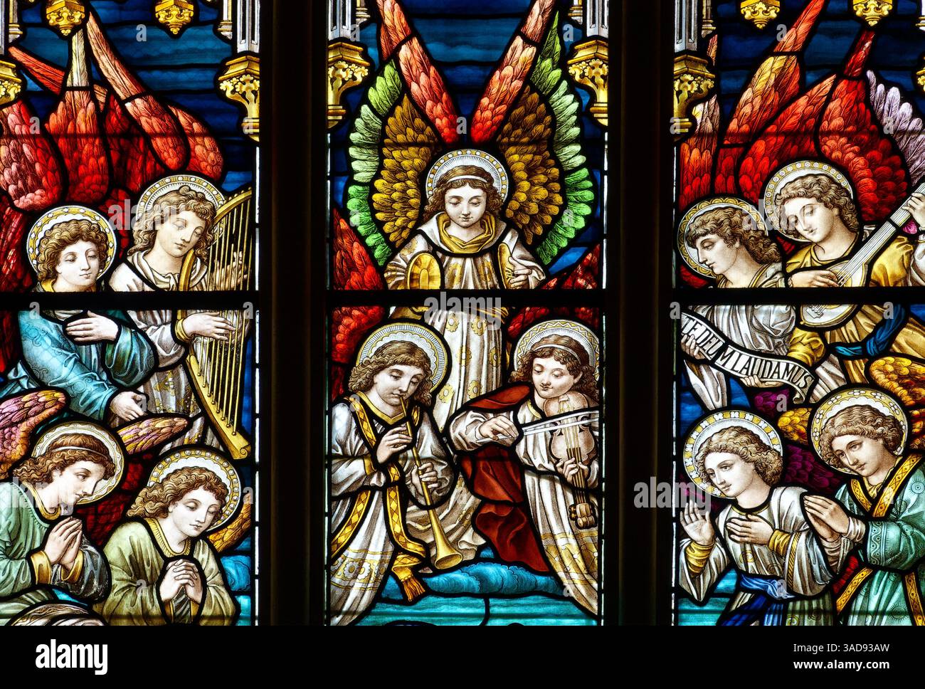 Gospel choir singing church hi-res stock photography and images - Alamy