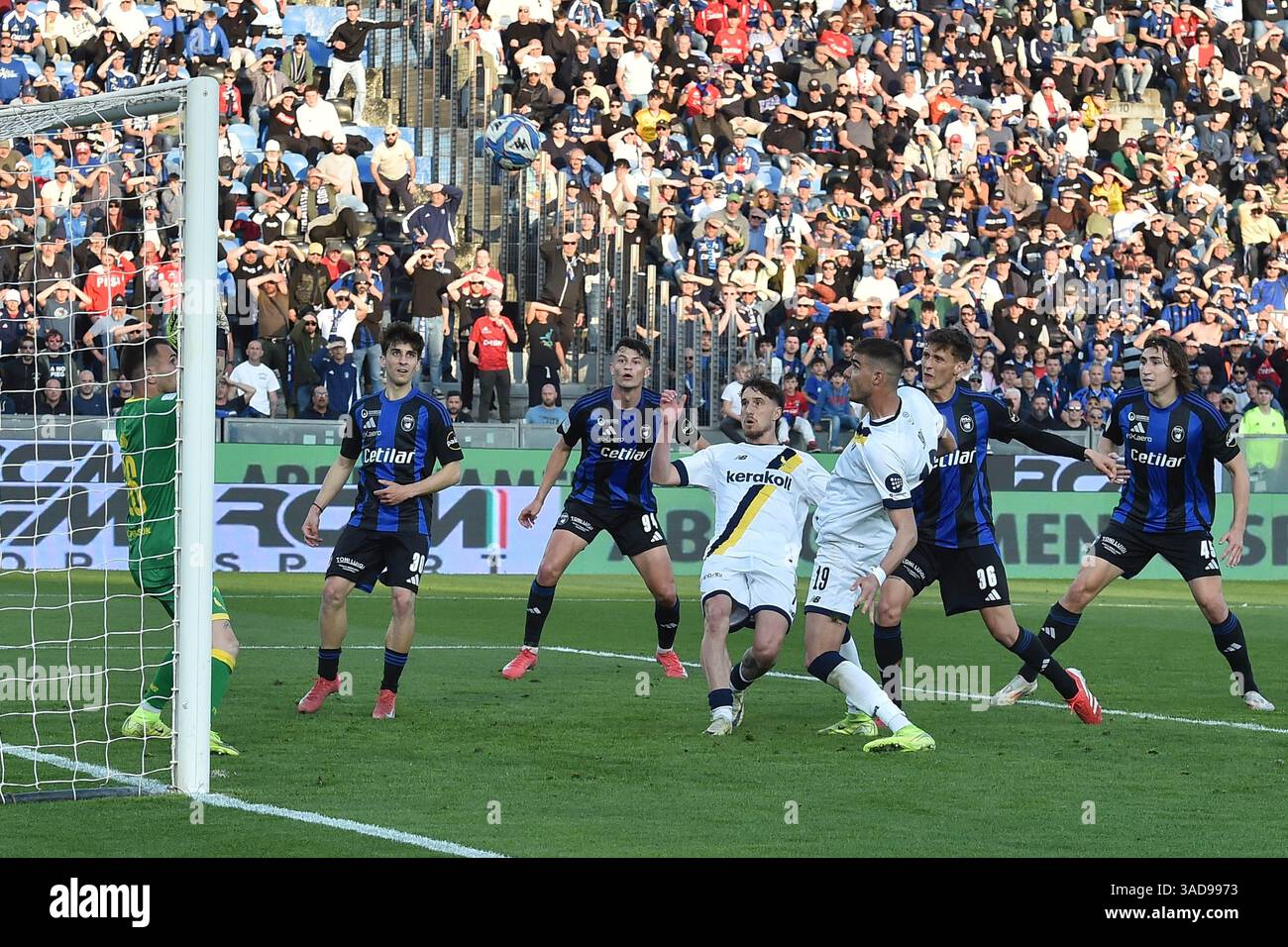 Gabriele Piccinini (Pisa) fails an opportunity during AC Pisa vs Modena ...