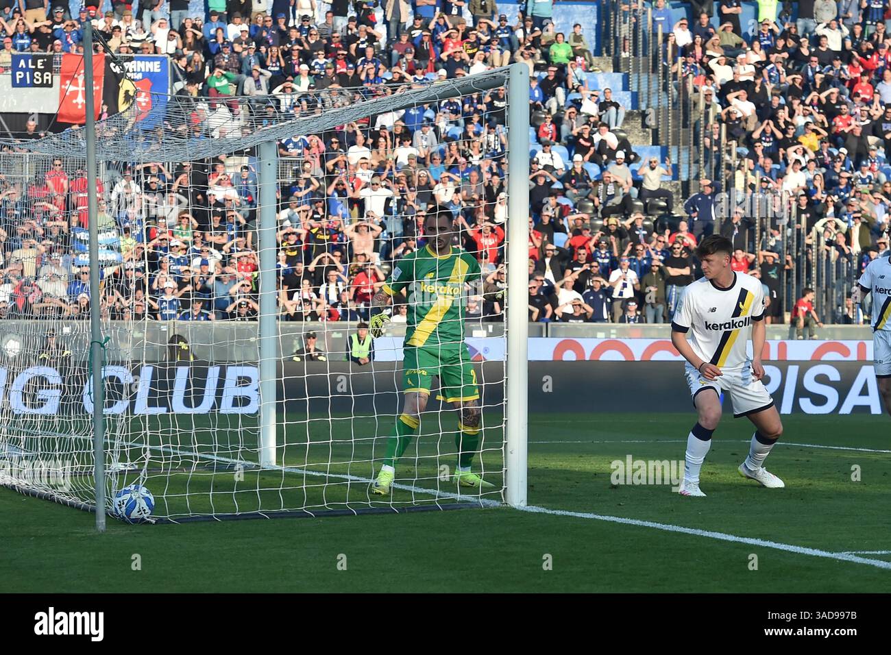 Pisa, Italy. 05th Apr, 2025. Stefano Moreo (Pisa) scores 1-2 during AC ...