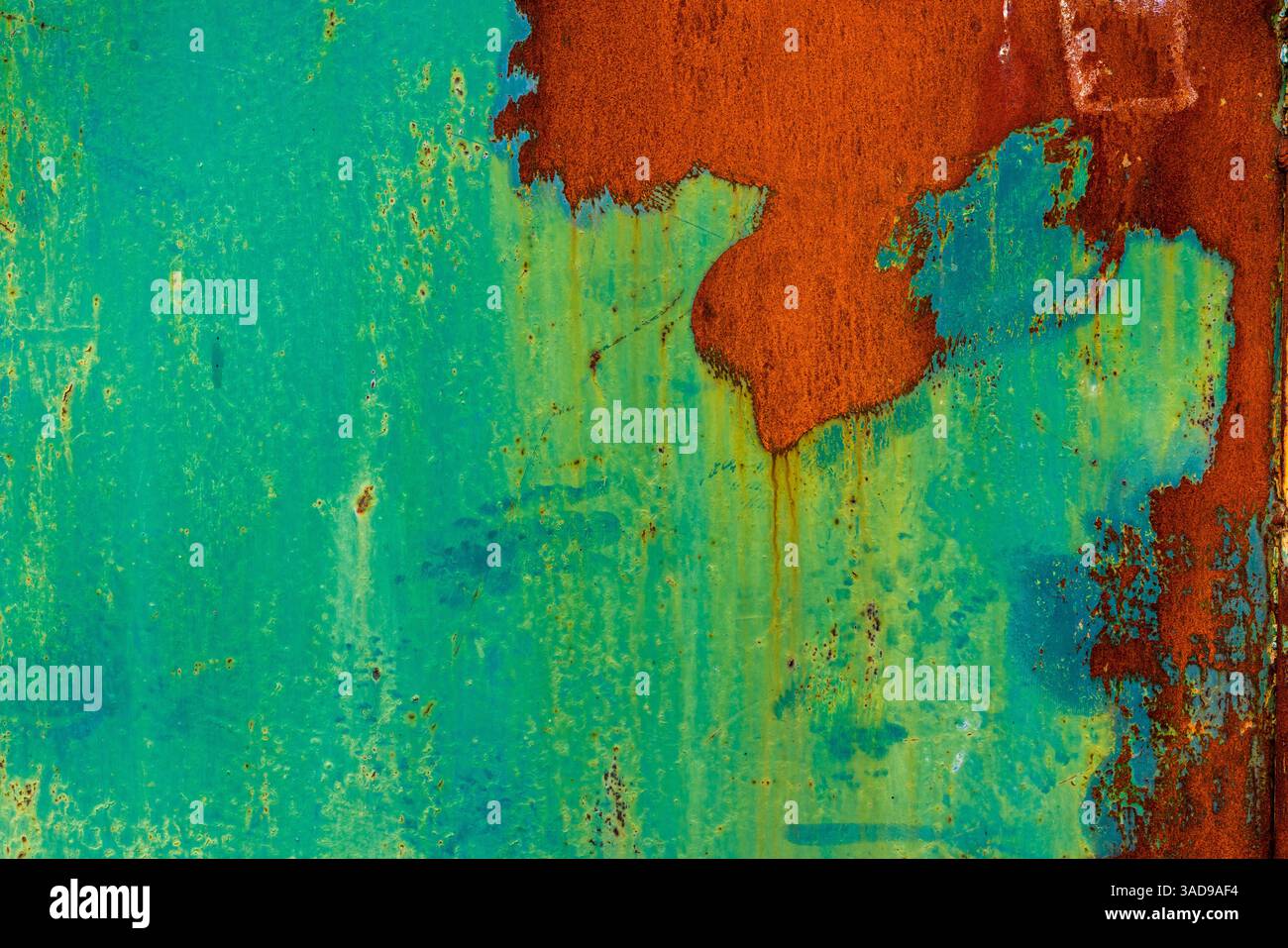 Peeling Green Paint Revealing Rust Stock Photo - Alamy