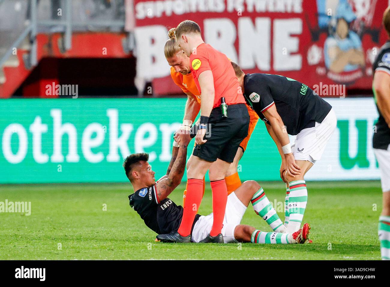 Enschede, Netherlands. 05th Apr, 2025. ENSCHEDE, NETHERLANDS - APRIL 5: Mees Hilgers of FC ...
