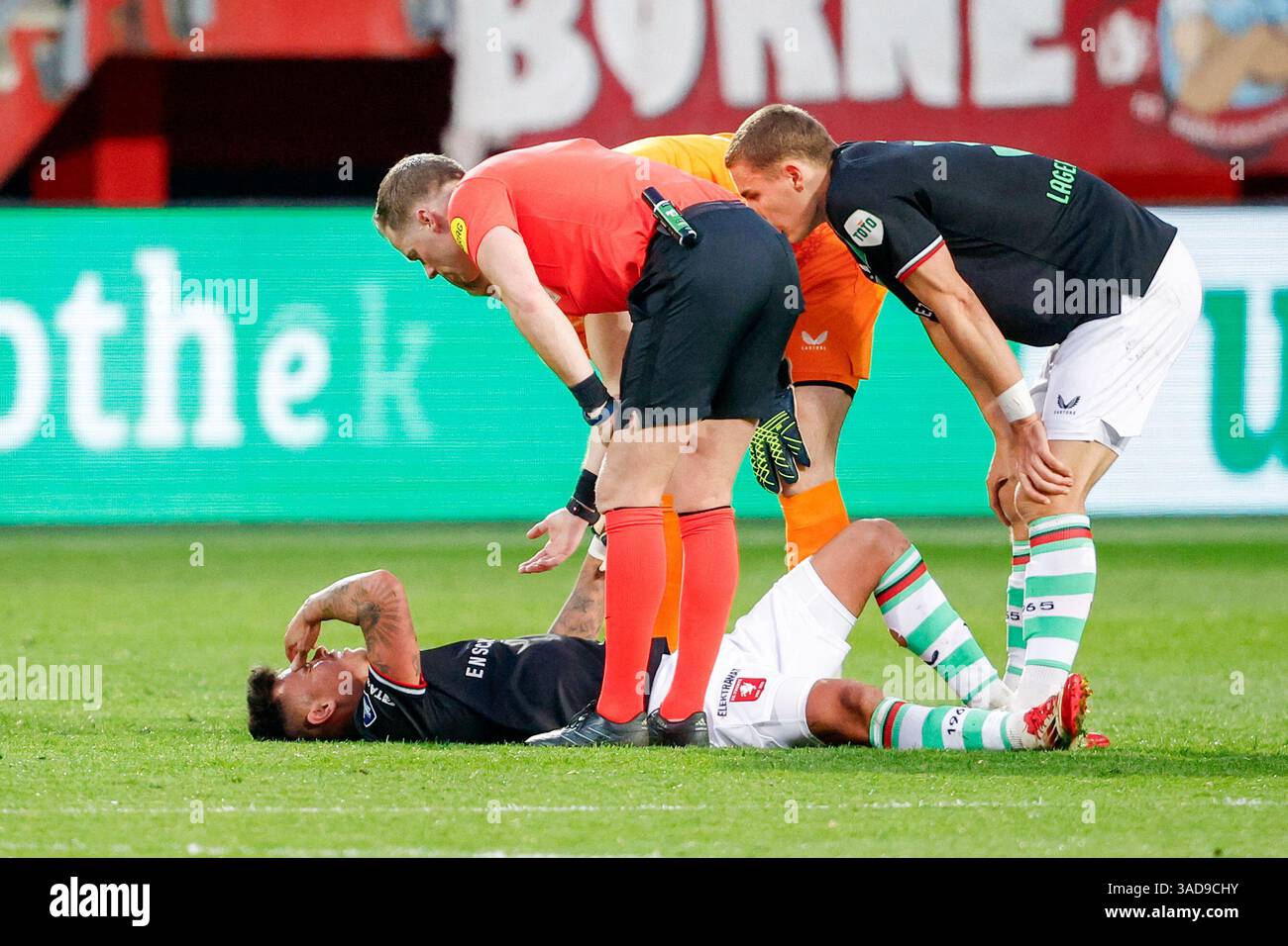 Enschede, Netherlands. 05th Apr, 2025. ENSCHEDE, NETHERLANDS - APRIL 5: Mees Hilgers of FC ...