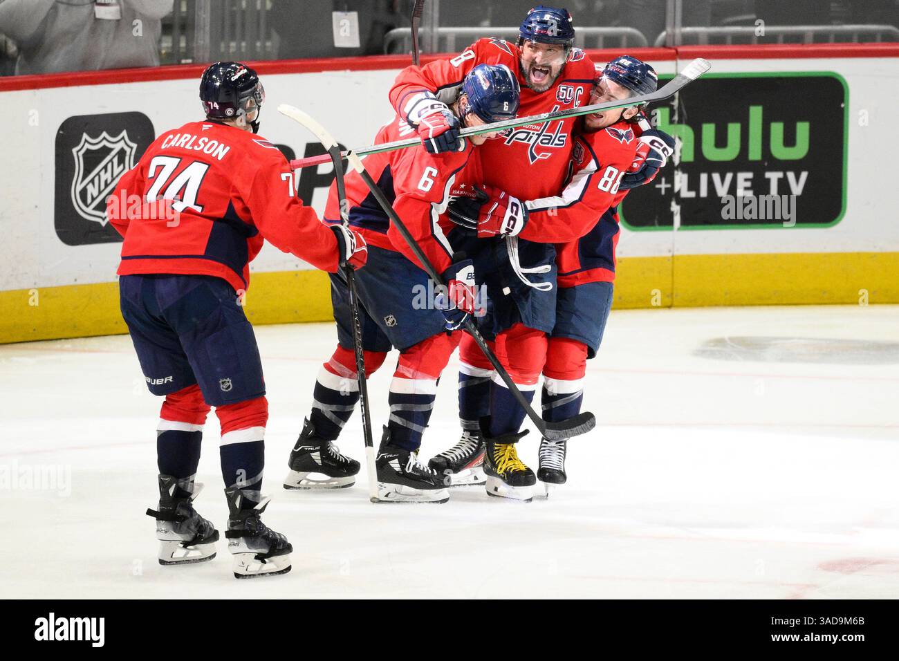 Washington Capitals left wing Alex Ovechkin (8) celebrates his 894th ...