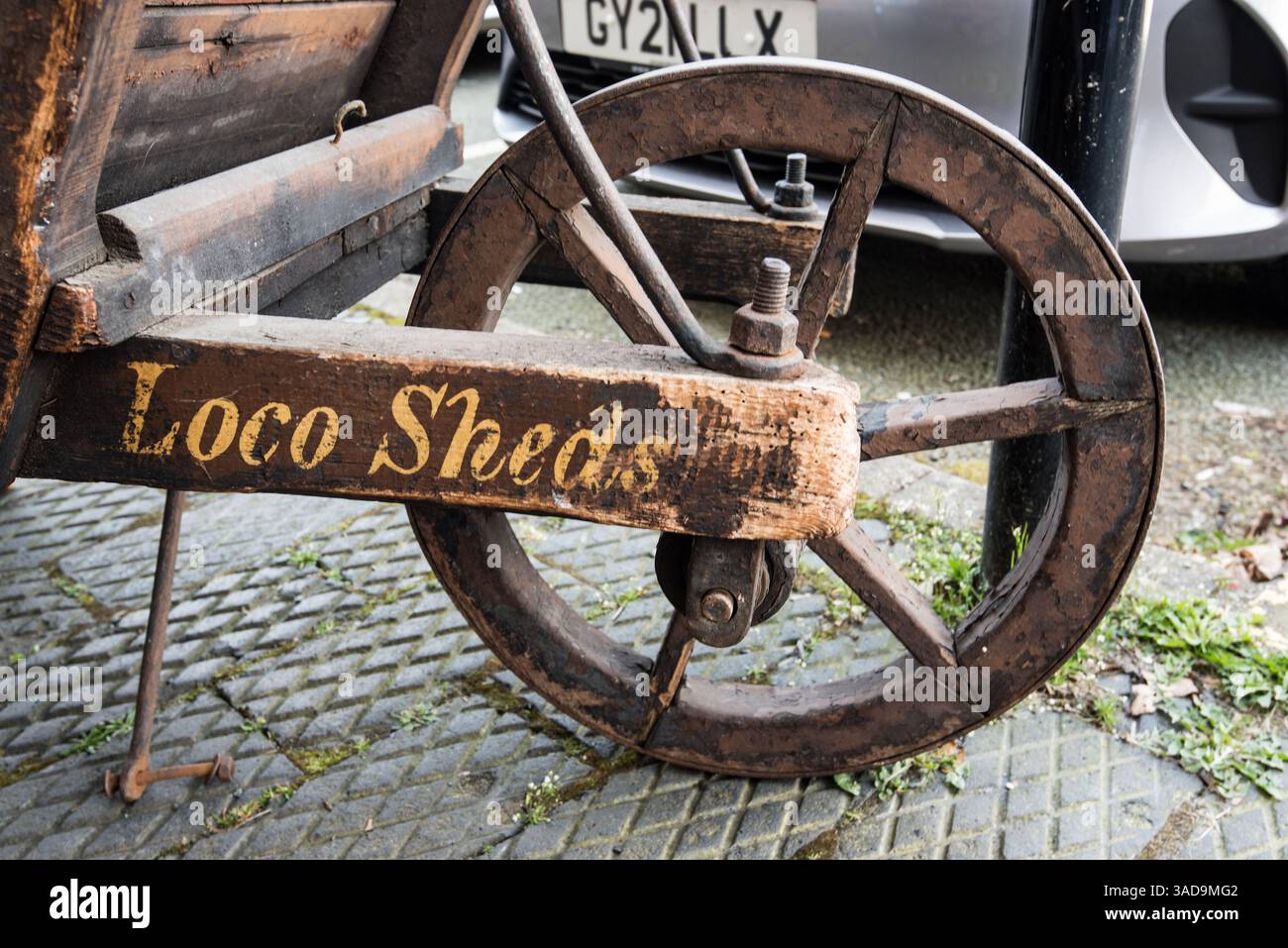 Small wooden cart wheel seen at welshpool hi-res stock photography and ...