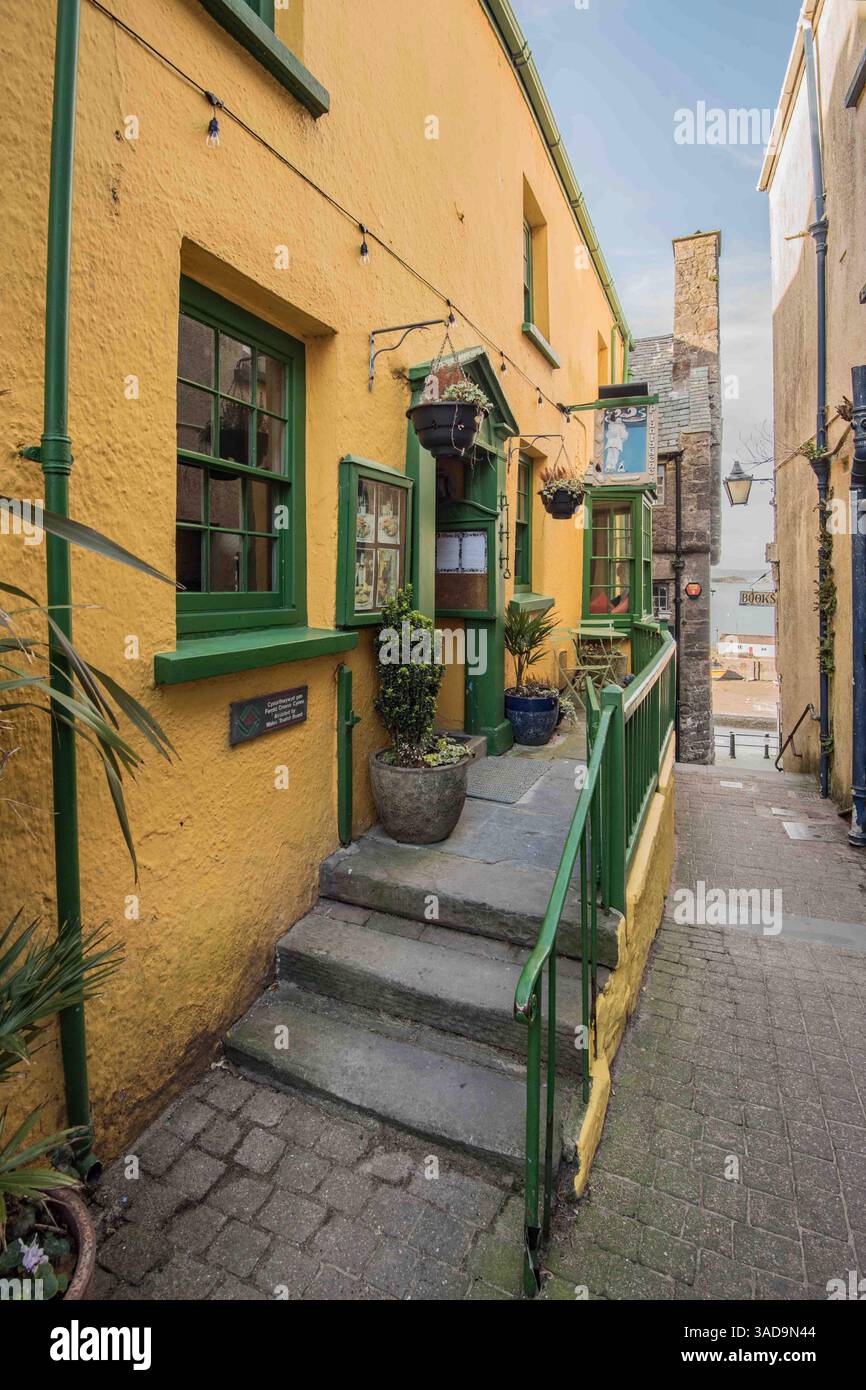 The Plantagenet in Quay Hill,Tenby, Pembrokeshire Stock Photo - Alamy