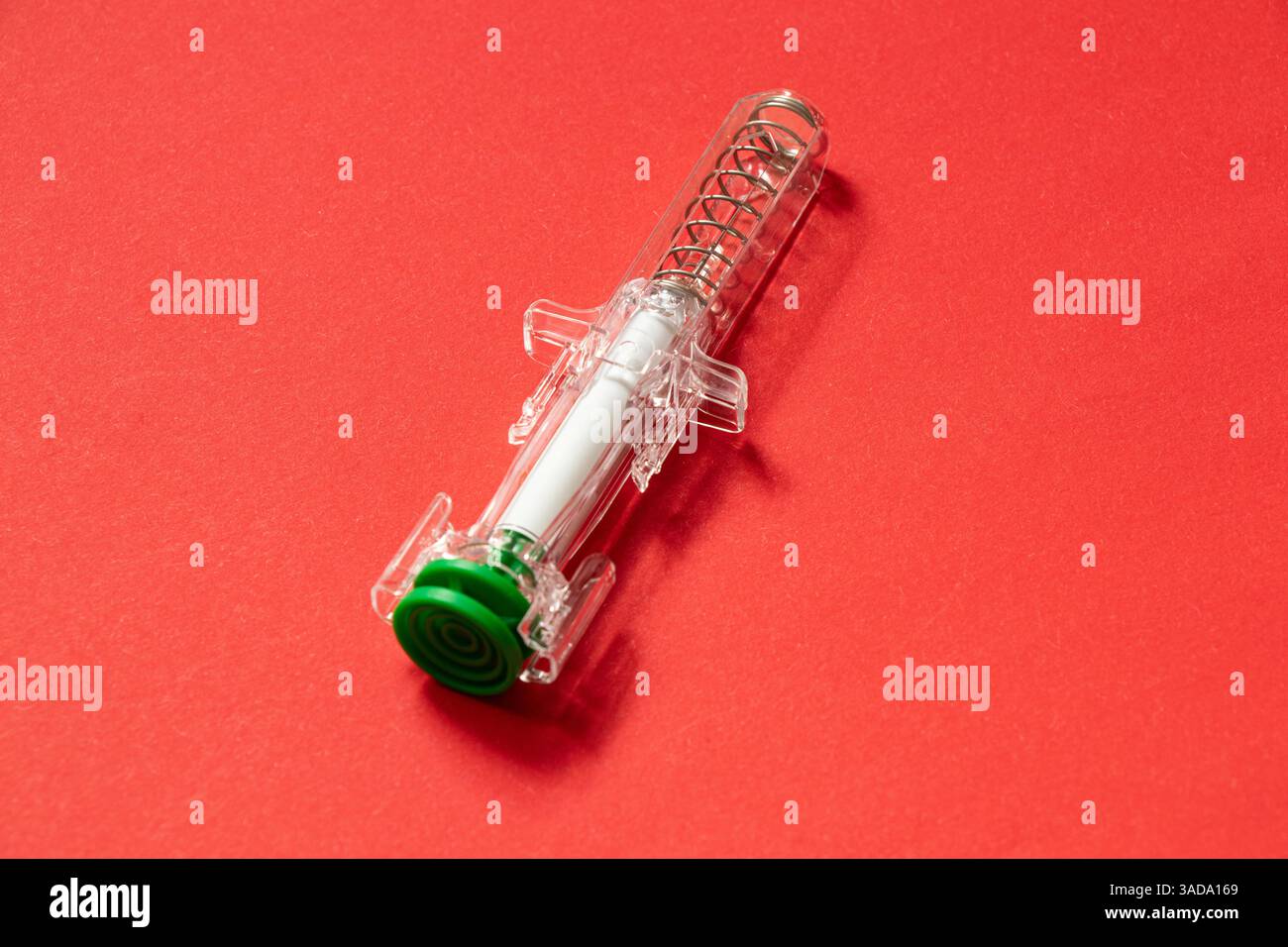 Injection needle ampoule on hi-res stock photography and images - Alamy