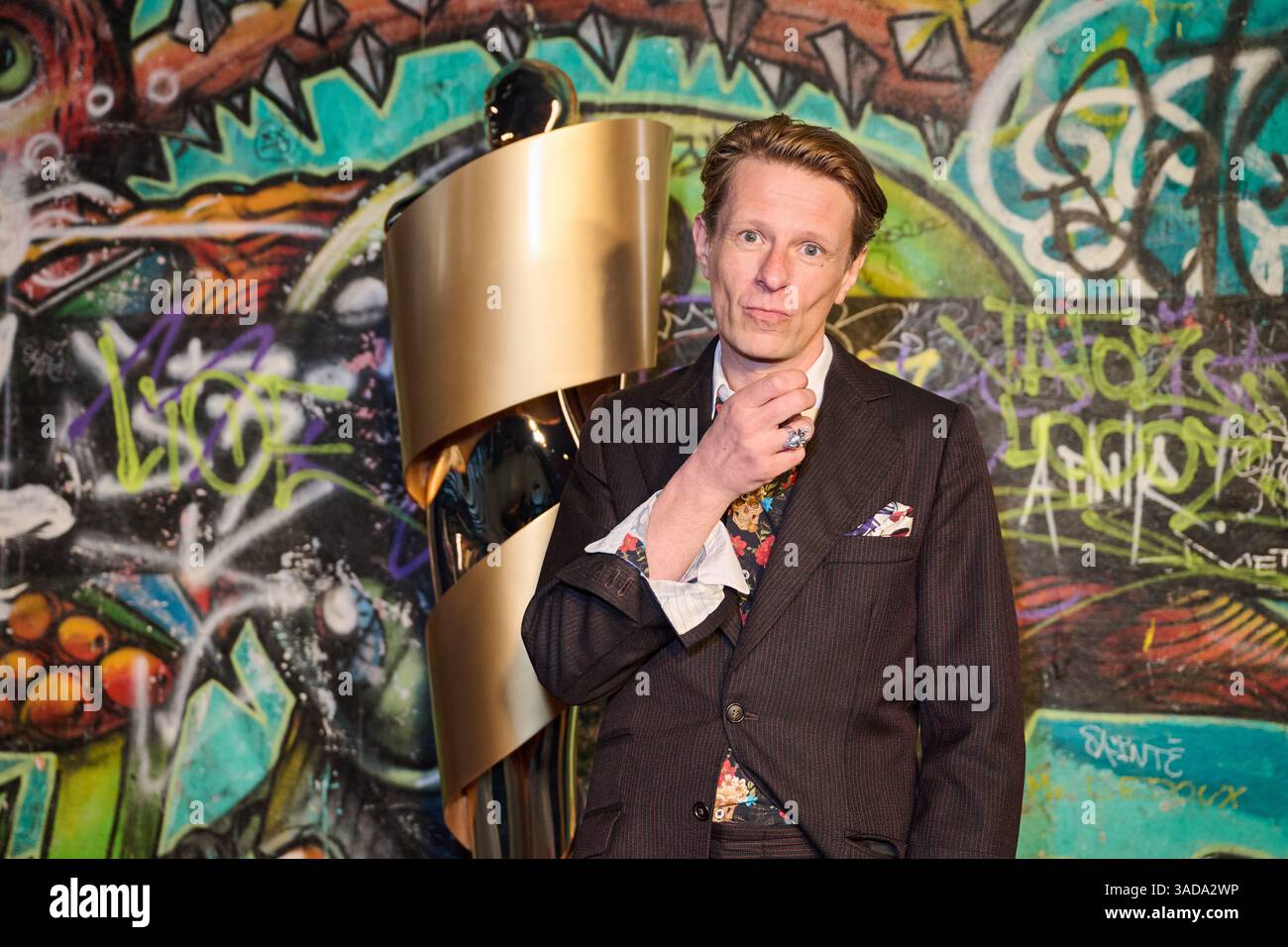 Berlin, Germany. 05th Apr, 2025. Actor Alexander Scheer comes to ...