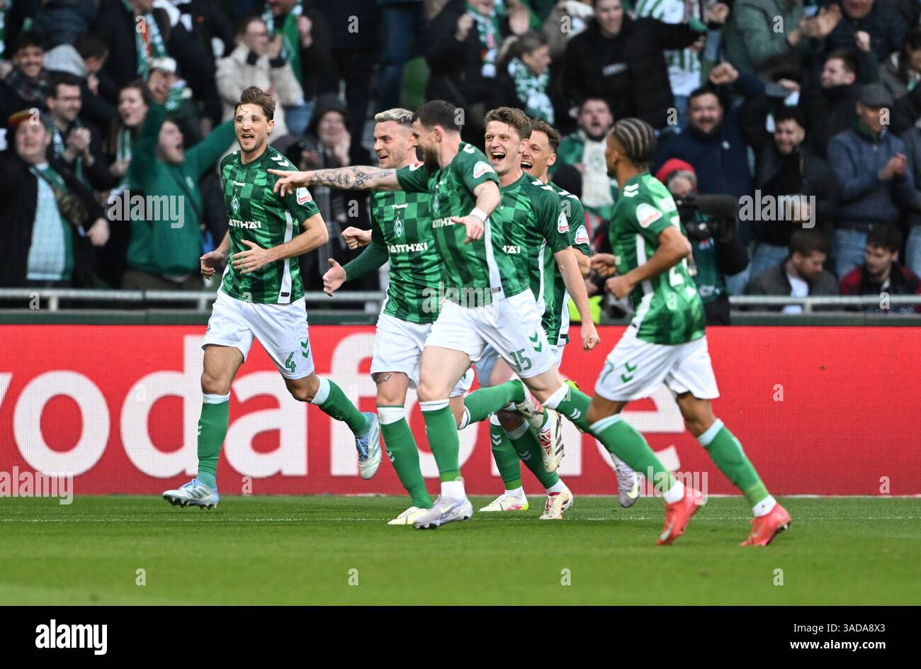 Bremen, Deutschland. 05th Apr, 2025. 05.04.2025, wohninvest ...