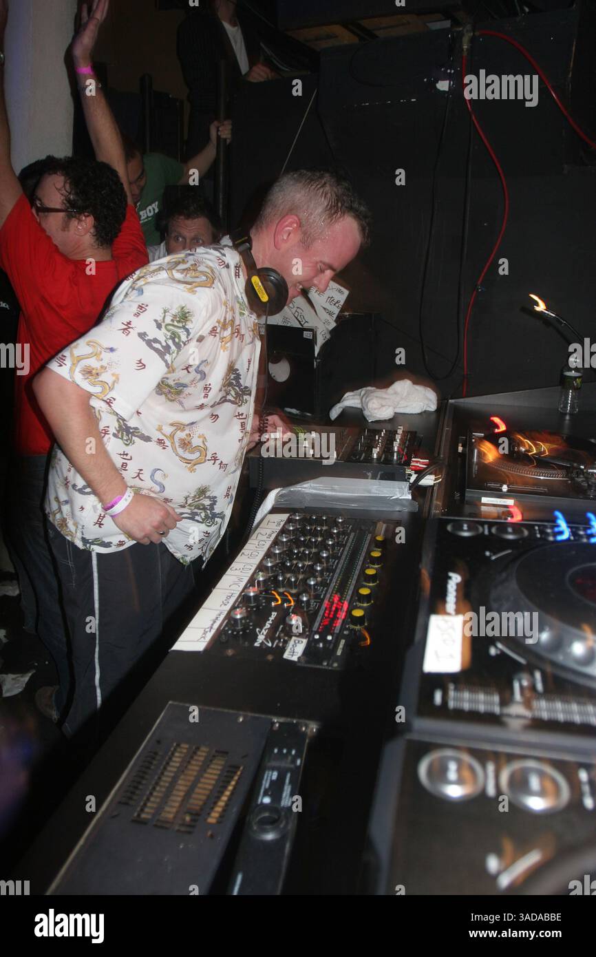 Mar 23, 2005; Miami, Florida, USA; Fatboy Slim at Crobar in Miami ...