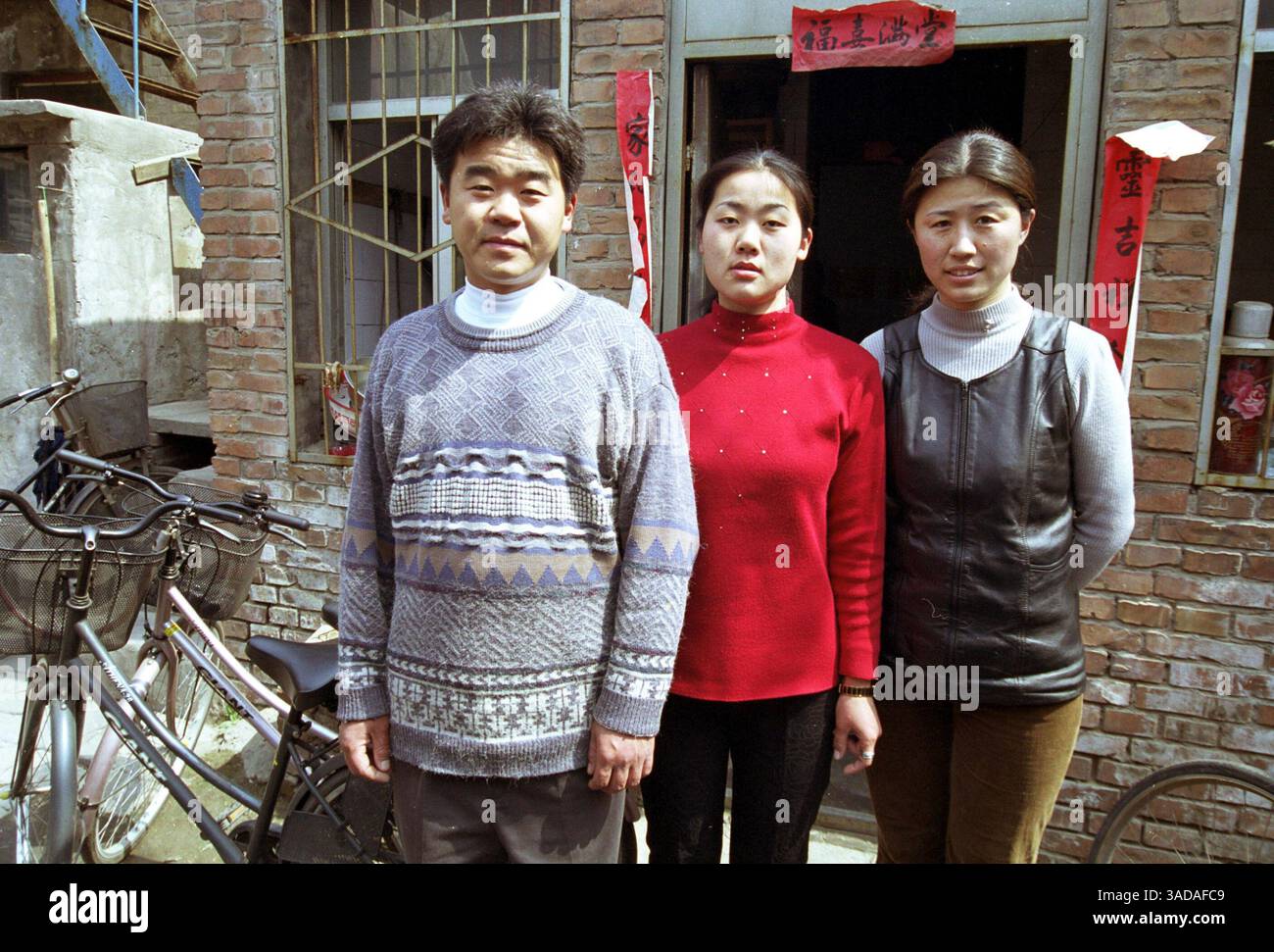 Mar 26, 2002; Kaifeng, CHINA; A family of Kaifeng Jewish descendants ...