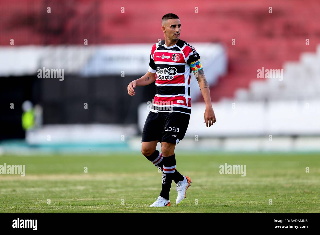 PE - RECIFE - 04/05/2025 - FRIENDLY, SANTA CRUZ x ABC - Thiago Galhardo, Santa Cruz player ...