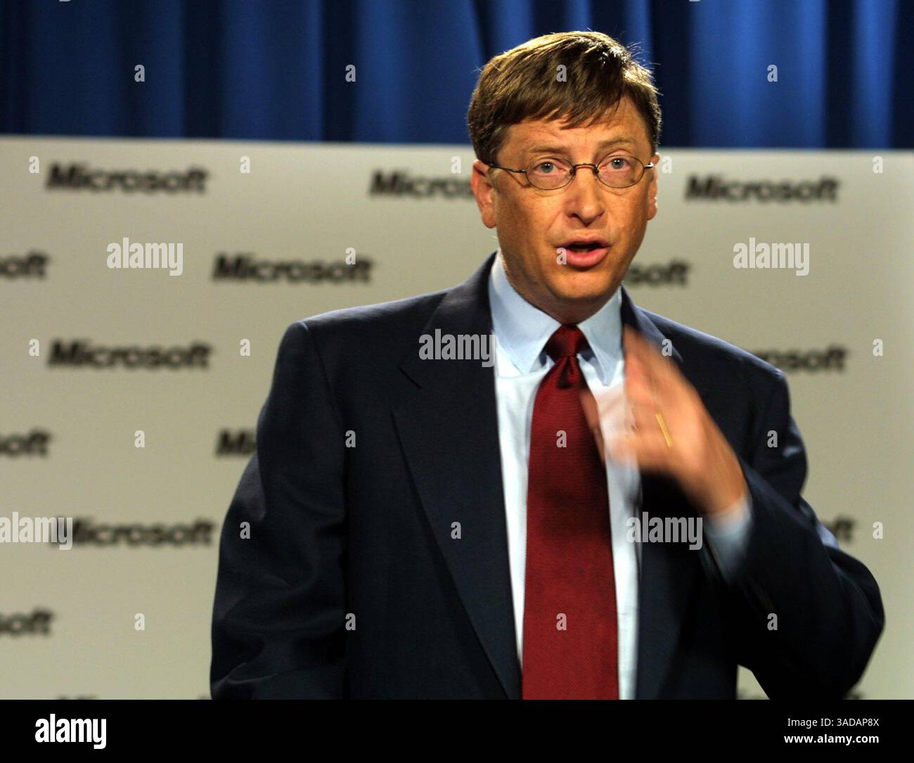 Bill gates microsoft court hi-res stock photography and images - Alamy