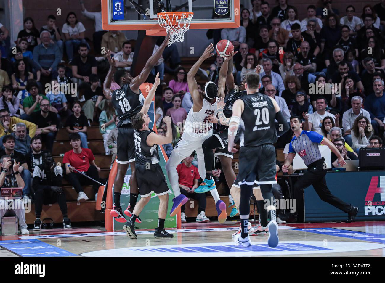 #2 Horton Chris (Trapani Shark) during Bertram Derthona Tortona vs ...