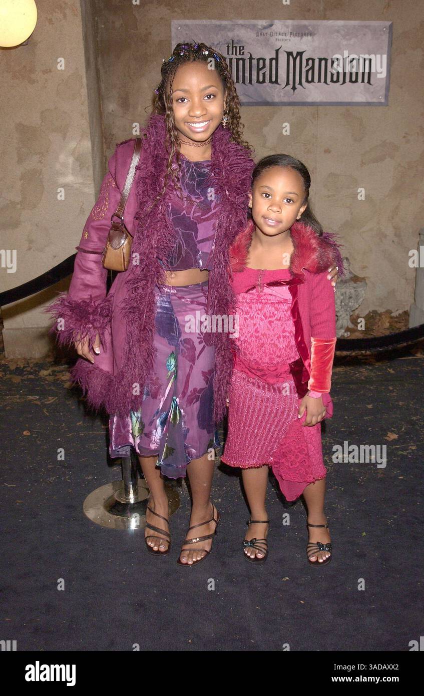 Nov 23, 2003; Los Angeles, CA, USA; Actress AREE DAVIS and sister DEE ...