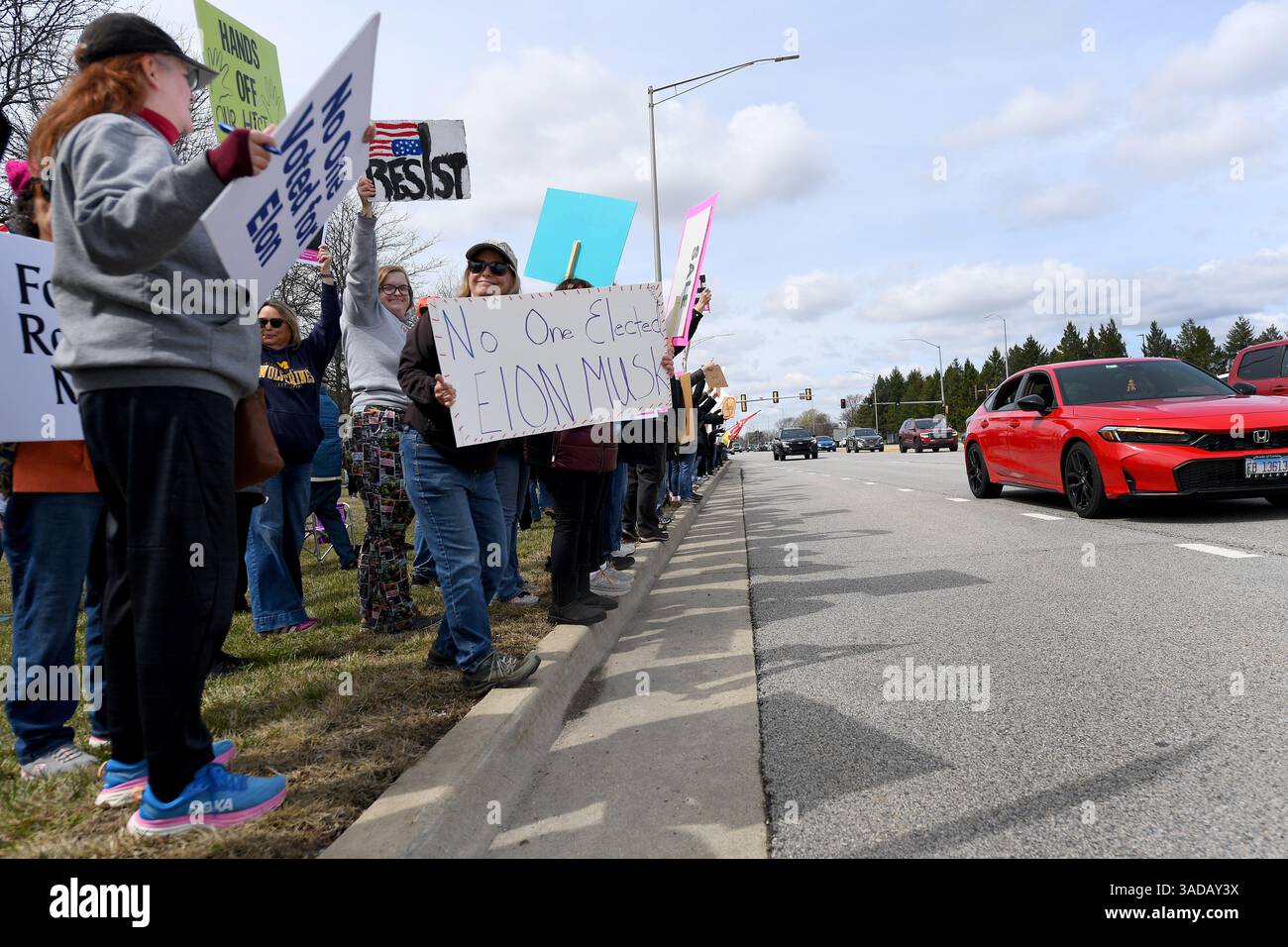 April 5, 2025: Hundreds of protestors gather along Grand Avenue in ...