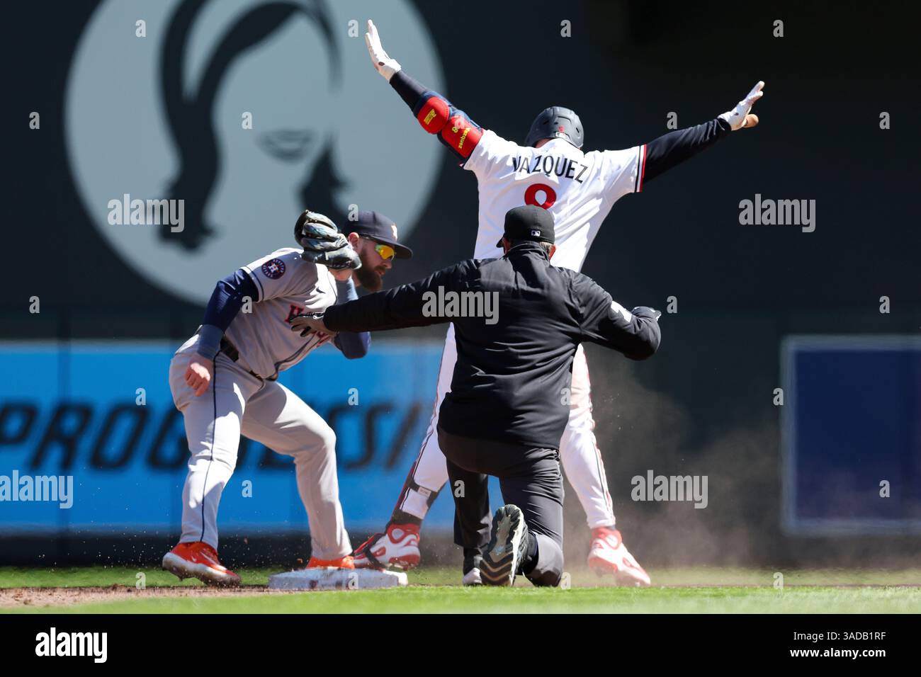 Minnesota Twins catcher Christian Vázquez (8) reacts at second base ...