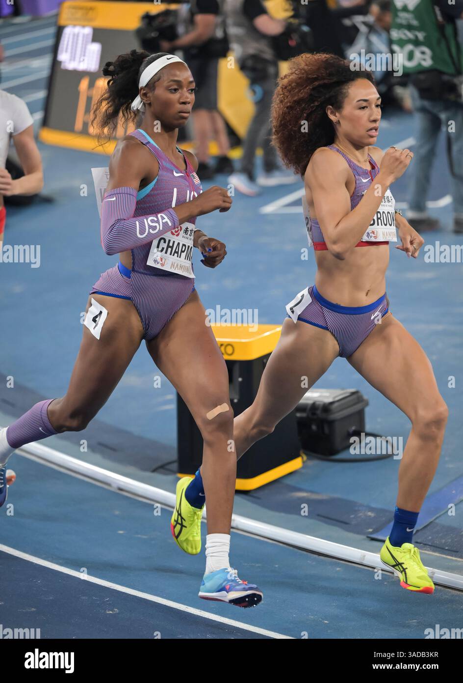 Timara Chapman and Taliyah Brooks of the USA competing in the 800m pentathlon at the World ...