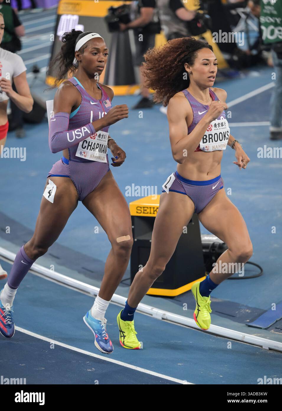 Timara Chapman and Taliyah Brooks of the USA competing in the 800m pentathlon at the World ...