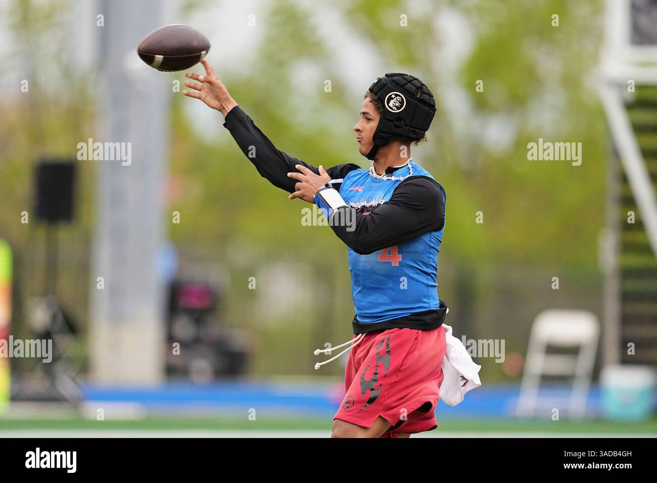 Hellstar quarterback Dia Bell throws a pass during an OT7 football Week ...